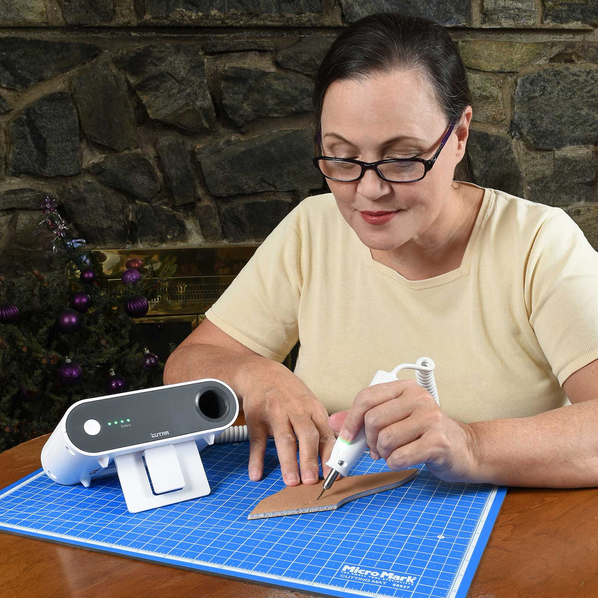 Ultrasonic Cutter WonderCutter | Precision Tools | Micro-Mark